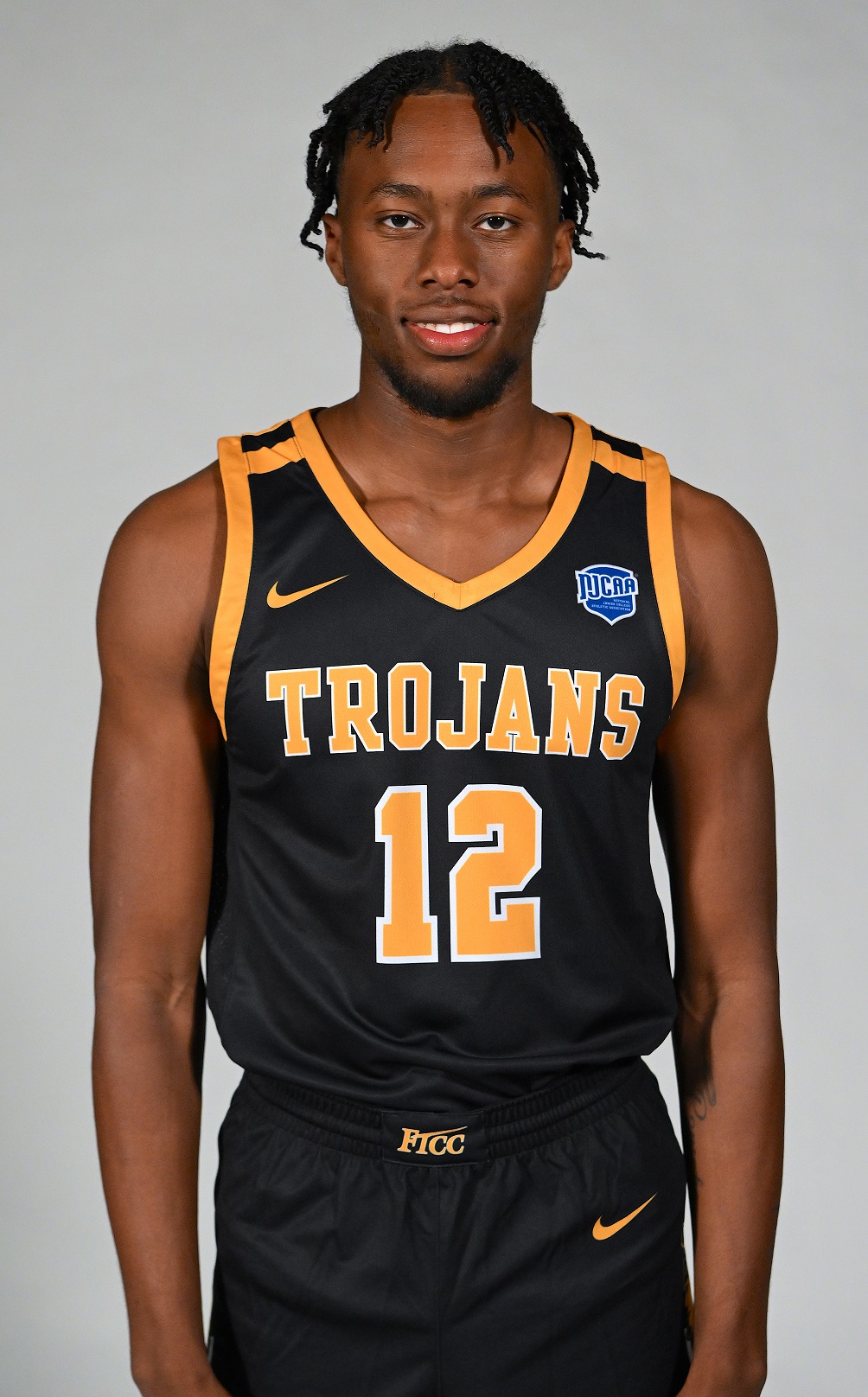 Sophomore Jamauri Bryant earns All-American honors - Fayetteville ...